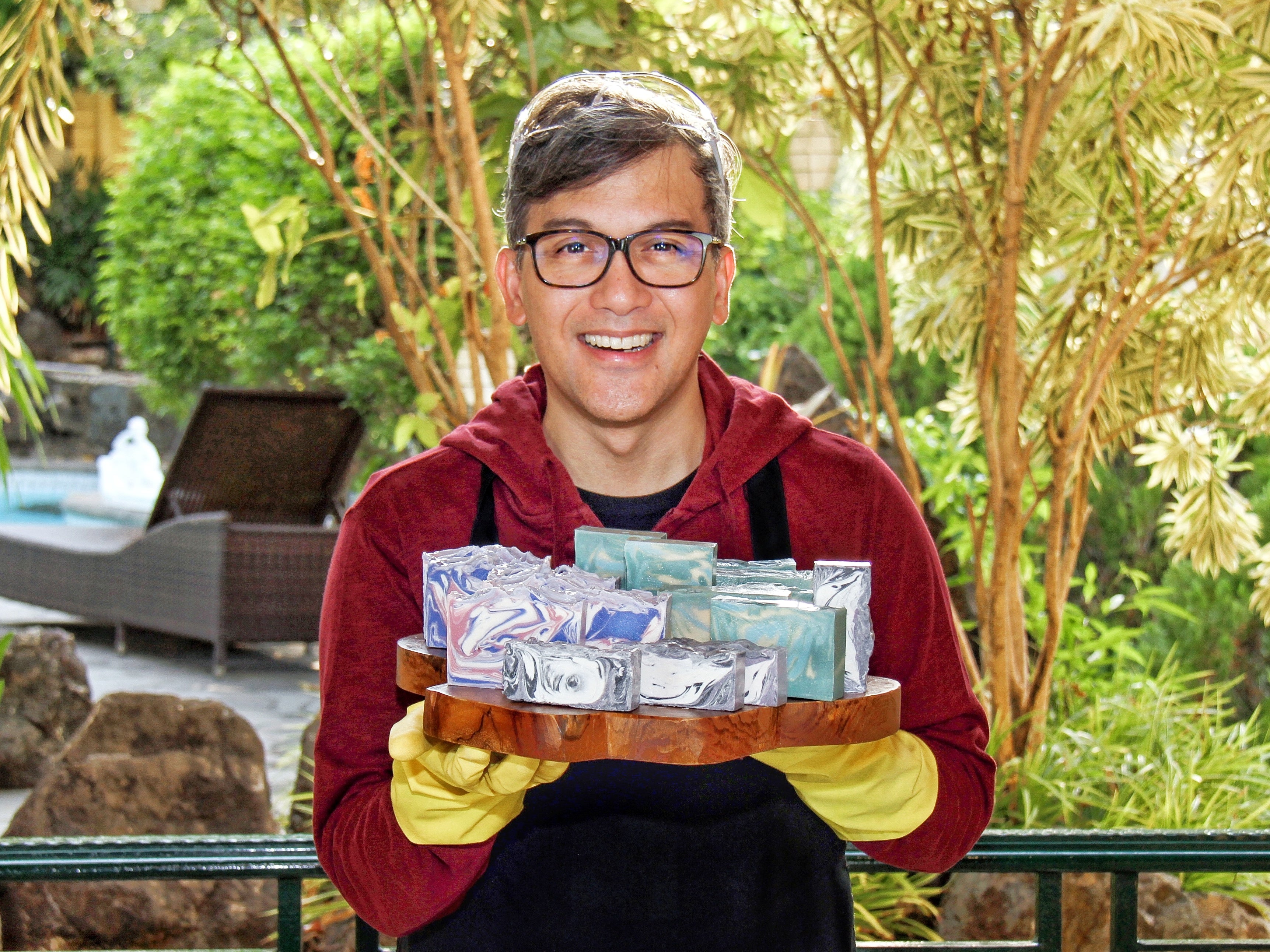 A Passion for the Arts: Franco Laurel – Islas Aromatics